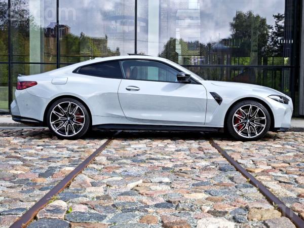 Grey BMW M4 2024 in Riga, with an engine capacity of 3.00 L and mileage of 10 thousand km for 94444 €, photo 6 on AUTOMOTO.COM.LV