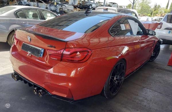 Orange BMW M4 2017 in Kaunas, with an engine capacity of 0.00 L and mileage of 83 thousand km for 29990 €, photo 1 on AUTOMOTO.COM.LV