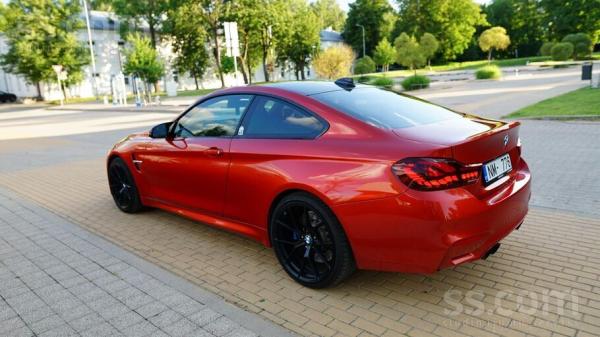 Red BMW M4 2015 in Riga, with an engine capacity of 3.00 L and mileage of 123 thousand km for 33500 €, photo 4 on AUTOMOTO.COM.LV
