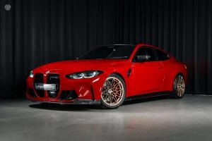 Sarkans BMW M4 2023 Viļņa, ar dzinēja tilpumu 3.00 L un nobraukumu 13 tūkst. km par 66998 €, foto  vietnē AUTOMOTO.COM.LV