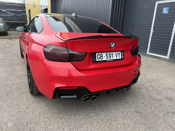 Balts BMW M4 2014 Alīta, ar dzinēja tilpumu 2.98 L un nobraukumu 106 tūkst. km par 20400 €, foto 5 vietnē AUTOMOTO.COM.LV