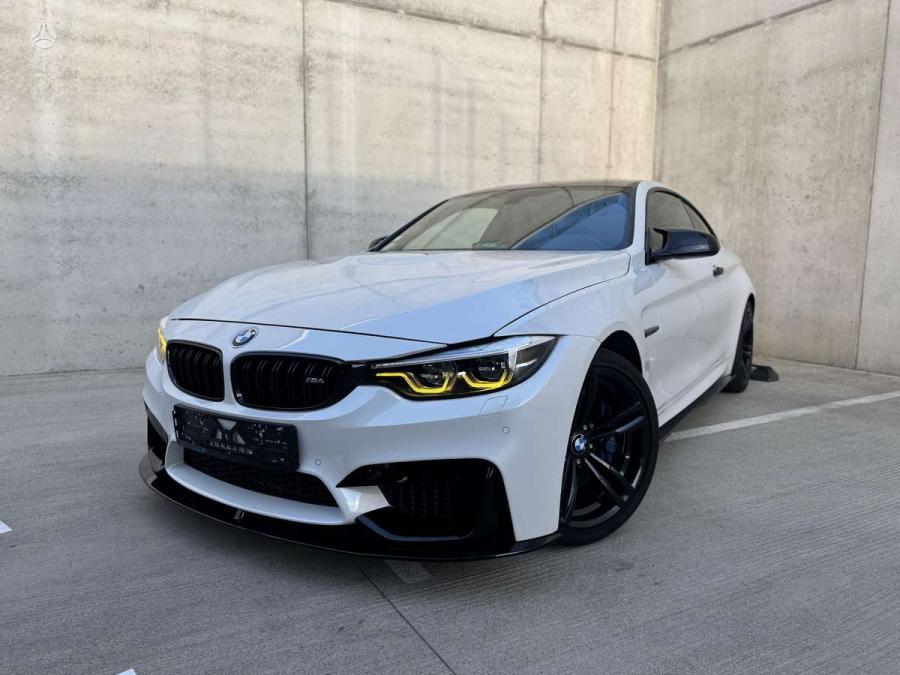 White BMW M4 2015 in Vilnius, with an engine capacity of 2.98 L and mileage of 108 thousand km for 34000 €, photo 5 on AUTOMOTO.COM.LV