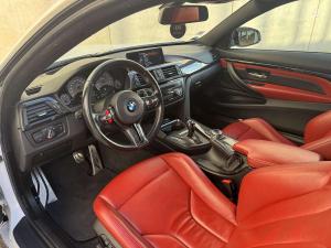 White BMW M4 2015 in Vilnius, with an engine capacity of 2.98 L and mileage of 108 thousand km for 34000 €, photo 15 on AUTOMOTO.COM.LV
