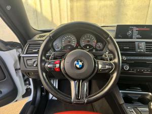 White BMW M4 2015 in Vilnius, with an engine capacity of 2.98 L and mileage of 108 thousand km for 34000 €, photo 17 on AUTOMOTO.COM.LV