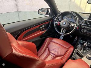 White BMW M4 2015 in Vilnius, with an engine capacity of 2.98 L and mileage of 108 thousand km for 34000 €, photo 23 on AUTOMOTO.COM.LV