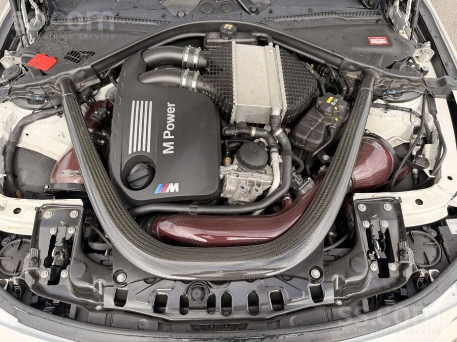 White BMW M4 2016 in Riga, with an engine capacity of 3.00 L and mileage of 100 thousand km for 43500 €, photo 21 on AUTOMOTO.COM.LV