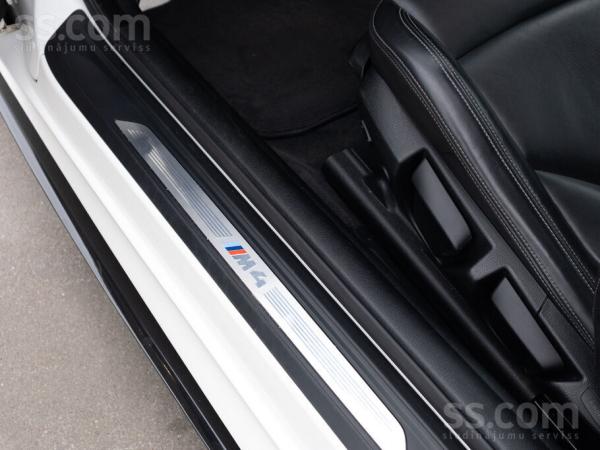 Белый БМВ M4 2016 в Лиепая, объемом двигателя 3.00 л и пробегом 78 тыс. км за 42500 €, фото 10 на AUTOMOTO.COM.LV