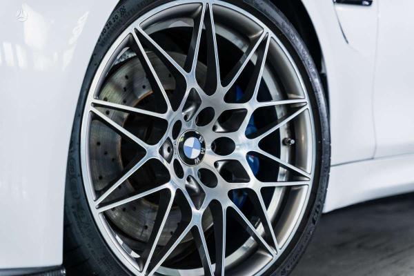 Balts BMW M4 2018 Viļņa, ar dzinēja tilpumu 2.98 L un nobraukumu 73 tūkst. km par 41999 €, foto 11 vietnē AUTOMOTO.COM.LV