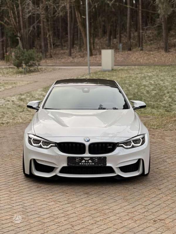 Balts BMW M4 2019 Viļņa, ar dzinēja tilpumu 2.98 L un nobraukumu 120 tūkst. km par 38900 €, foto 3 vietnē AUTOMOTO.COM.LV