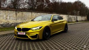 Yellow BMW M4 2019 in Kaunas, with an engine capacity of 2.98 L and mileage of 94 thousand km for 44000 €, photo 2 on AUTOMOTO.COM.LV