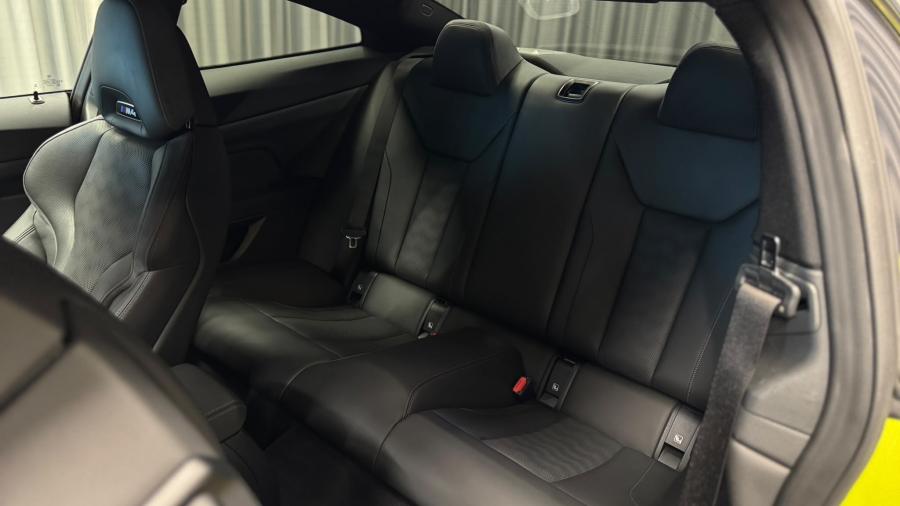 Dzeltens BMW M4 2024 Rīga, ar dzinēja tilpumu 3.00 L un nobraukumu 21 tūkst. km par 76990 €, foto 23 vietnē AUTOMOTO.COM.LV