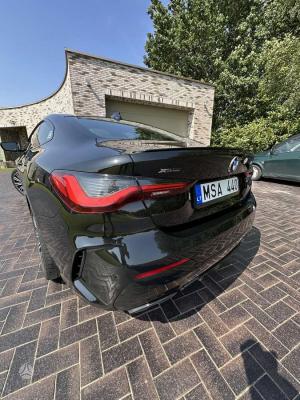 Melns BMW m440 2021 Kauņa, ar dzinēja tilpumu 3.00 L un nobraukumu 37 tūkst. km par 42500 €, foto 25 vietnē AUTOMOTO.COM.LV