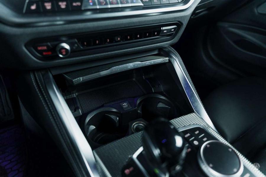 Black BMW m440 2022 in Vilnius, with an engine capacity of 3.00 L and mileage of 44 thousand km for 40999 €, photo 29 on AUTOMOTO.COM.LV