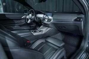 Black BMW m440 2022 in Vilnius, with an engine capacity of 3.00 L and mileage of 44 thousand km for 40999 €, photo 33 on AUTOMOTO.COM.LV