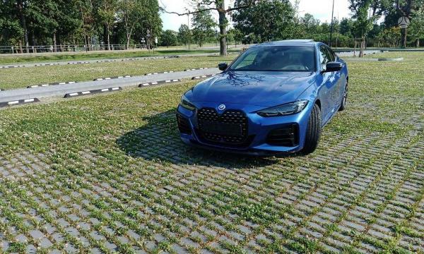 Синий БМВ m440 2023 в Каунас, объемом двигателя 0.00 л и пробегом 9 тыс. км за 41999 €, фото 2 на AUTOMOTO.COM.LV