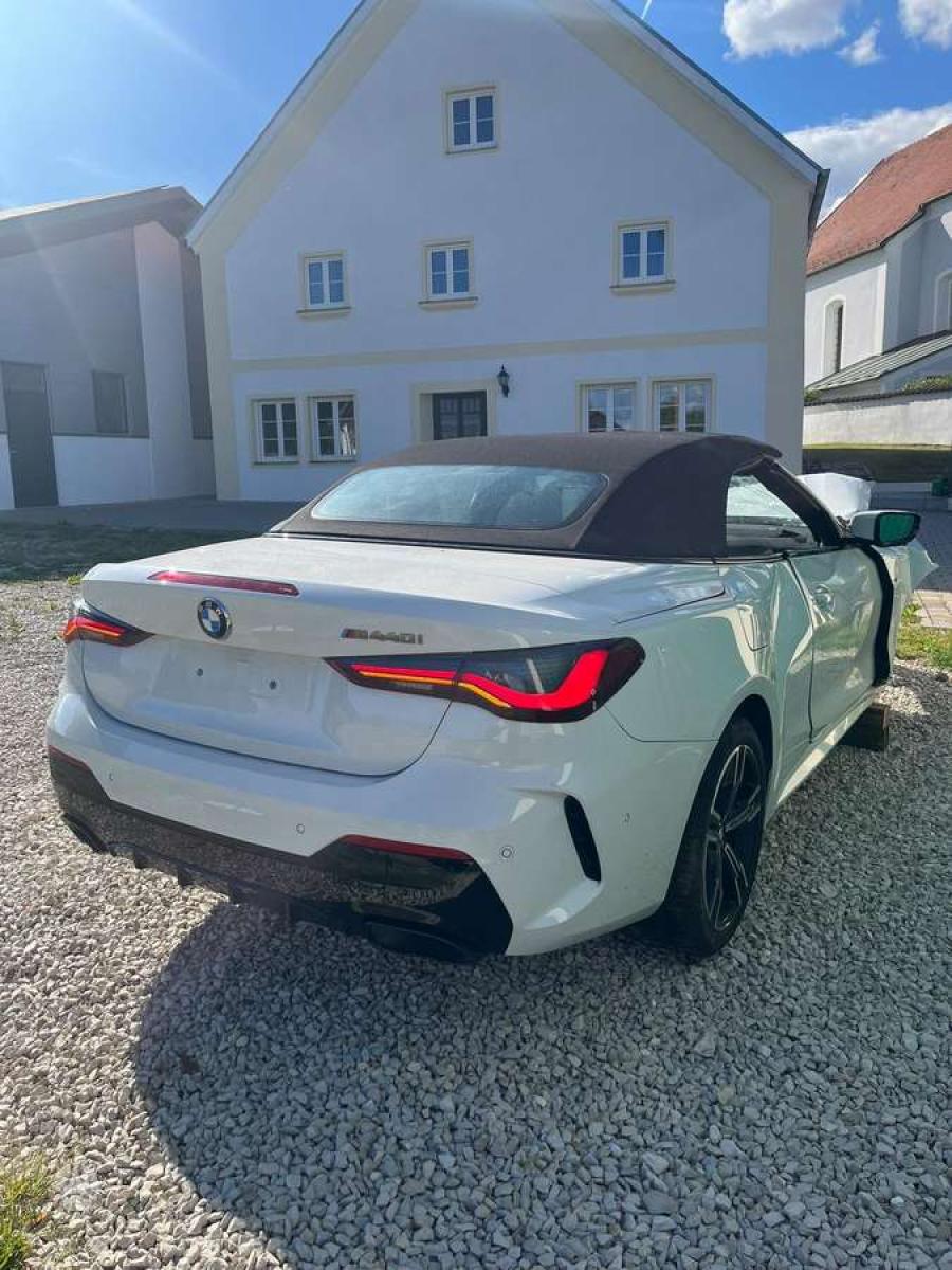 Balts BMW m440 2023 Panevēža, ar dzinēja tilpumu 3.00 L un nobraukumu 40 tūkst. km par 10000 €, foto 4 vietnē AUTOMOTO.COM.LV