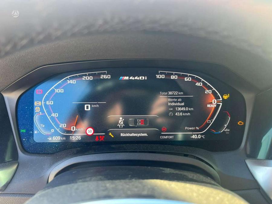 Balts BMW m440 2023 Panevēža, ar dzinēja tilpumu 3.00 L un nobraukumu 40 tūkst. km par 10000 €, foto 5 vietnē AUTOMOTO.COM.LV