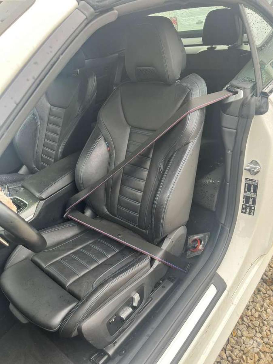 Balts BMW m440 2023 Panevēža, ar dzinēja tilpumu 3.00 L un nobraukumu 40 tūkst. km par 10000 €, foto 7 vietnē AUTOMOTO.COM.LV
