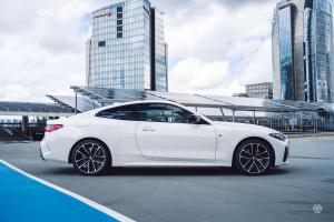 White BMW m440 2021 in Vilnius, with an engine capacity of 3.00 L and mileage of 84 thousand km for 37700 €, photo 13 on AUTOMOTO.COM.LV