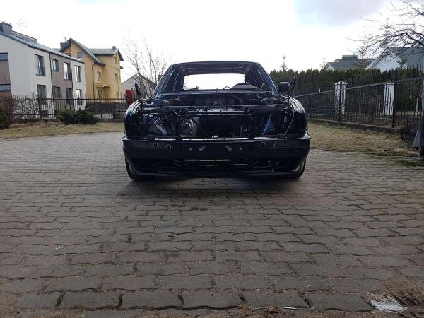 Black BMW M5 1989 in Vilnius, with an engine capacity of 0.00 L and mileage of 264 thousand km for 24000 €, photo 4 on AUTOMOTO.COM.LV