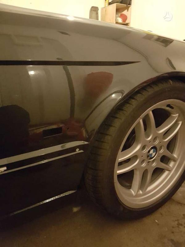 Black BMW M5 1989 in Vilnius, with an engine capacity of 0.00 L and mileage of 264 thousand km for 24000 €, photo 6 on AUTOMOTO.COM.LV
