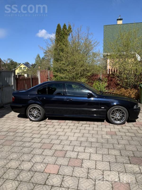 Black BMW M5 1999 in Riga, with an engine capacity of 5.00 L and mileage of 173 thousand km for 25200 €, photo 2 on AUTOMOTO.COM.LV