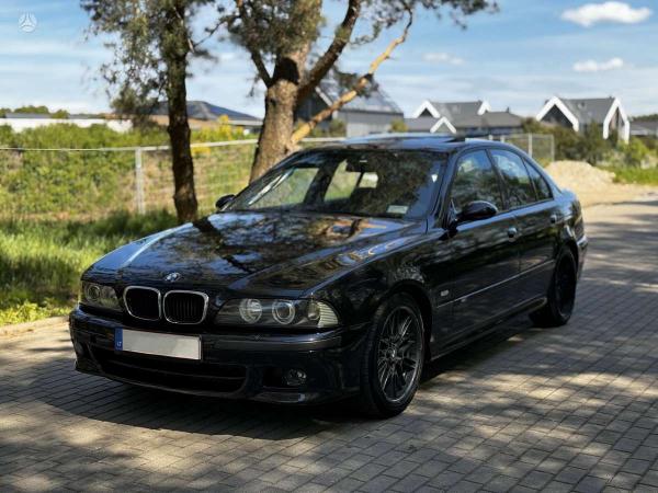 Melns BMW M5 2001 Klaipėda, ar dzinēja tilpumu 4.94 L un nobraukumu 220 tūkst. km par 17500 €, foto 1 vietnē AUTOMOTO.COM.LV