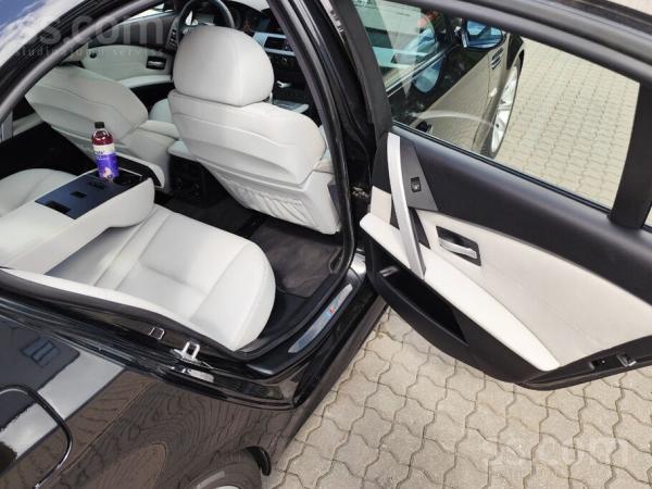 Melns BMW M5 2006 Rīga, ar dzinēja tilpumu 5.00 L un nobraukumu 108 tūkst. km par 40000 €, foto 6 vietnē AUTOMOTO.COM.LV