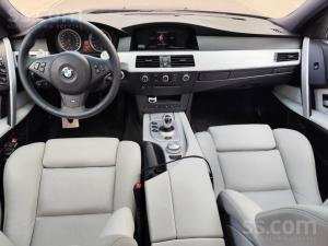Melns BMW M5 2006 Rīga, ar dzinēja tilpumu 5.00 L un nobraukumu 108 tūkst. km par 40000 €, foto 8 vietnē AUTOMOTO.COM.LV