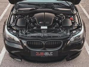 Black BMW M5 2008 in Riga, with an engine capacity of 5.00 L and mileage of 250 thousand km for 25000 €, photo 3 on AUTOMOTO.COM.LV