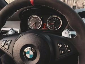 Black BMW M5 2008 in Riga, with an engine capacity of 5.00 L and mileage of 250 thousand km for 25000 €, photo 21 on AUTOMOTO.COM.LV
