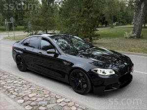 Melns BMW M5 2011 Liepāja, ar dzinēja tilpumu 4.40 L un nobraukumu 0 tūkst. km par 23550 €, foto 4 vietnē AUTOMOTO.COM.LV