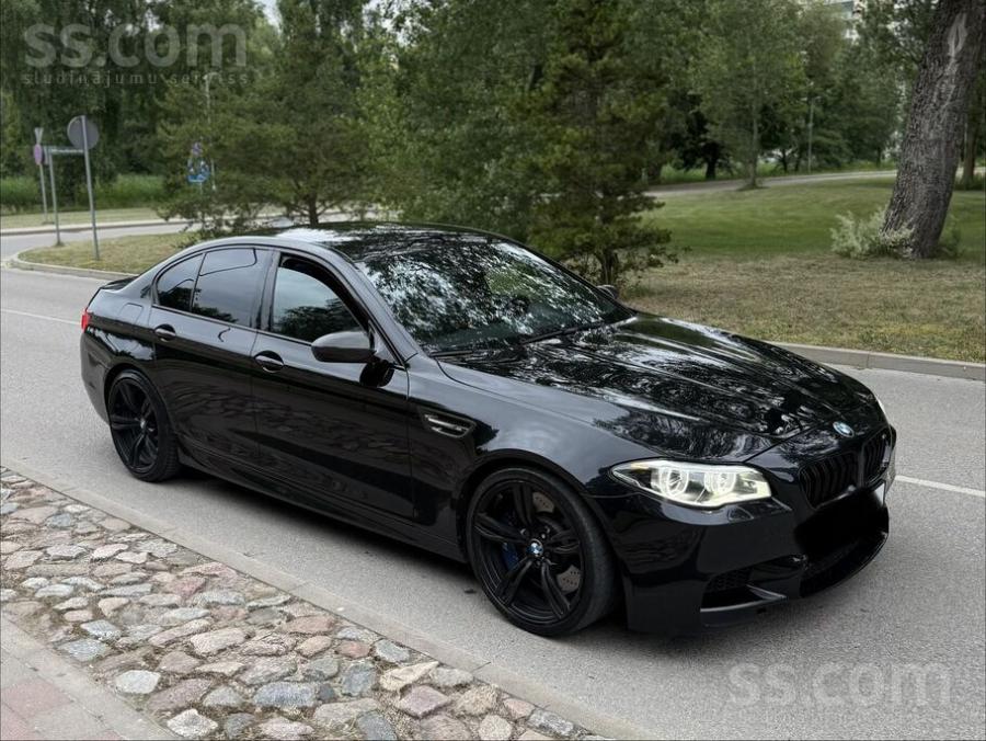 Melns BMW M5 2011 Liepāja, ar dzinēja tilpumu 4.40 L un nobraukumu 0 tūkst. km par 23550 €, foto 4 vietnē AUTOMOTO.COM.LV