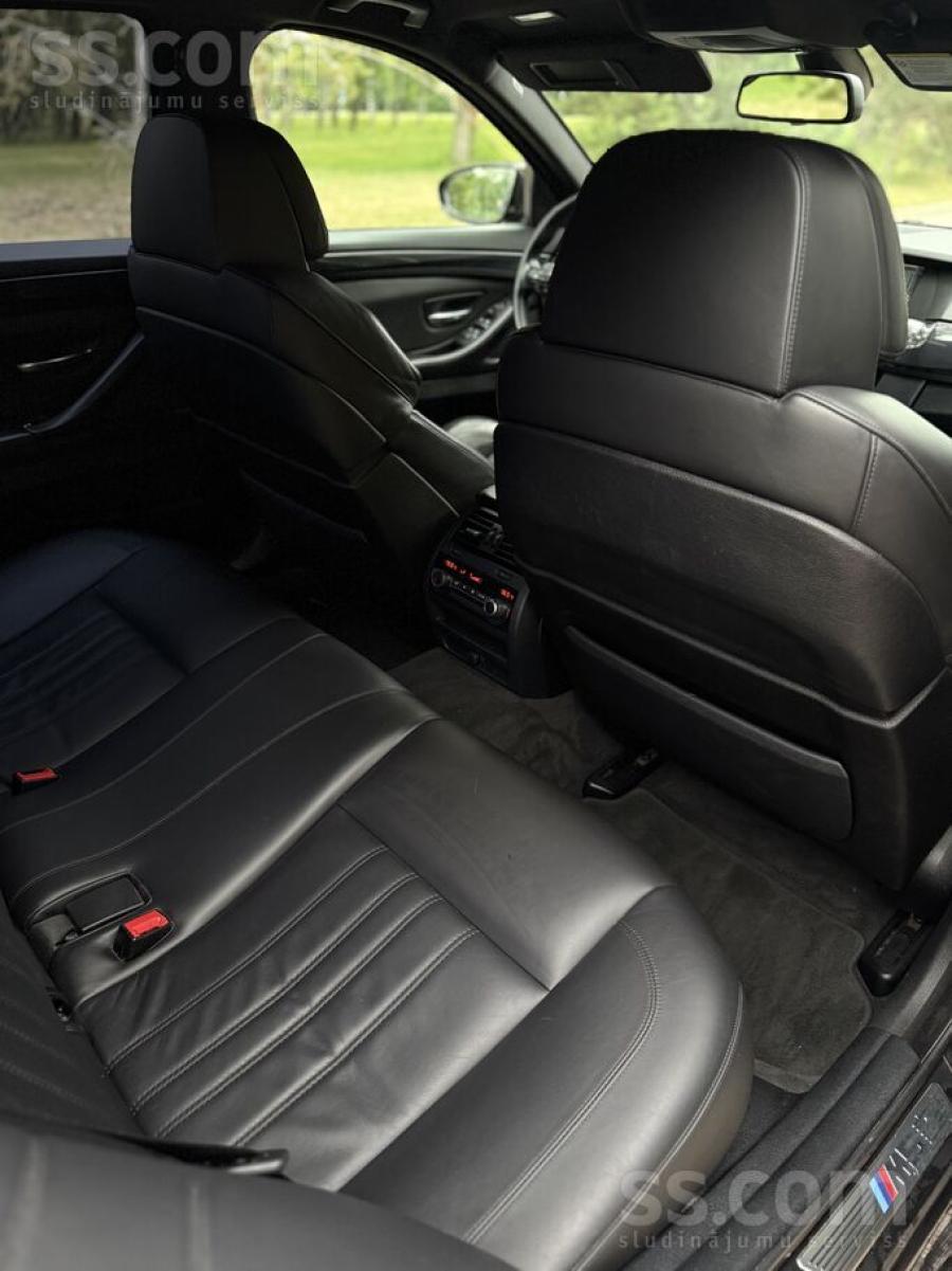 Melns BMW M5 2011 Liepāja, ar dzinēja tilpumu 4.40 L un nobraukumu 0 tūkst. km par 23550 €, foto 14 vietnē AUTOMOTO.COM.LV