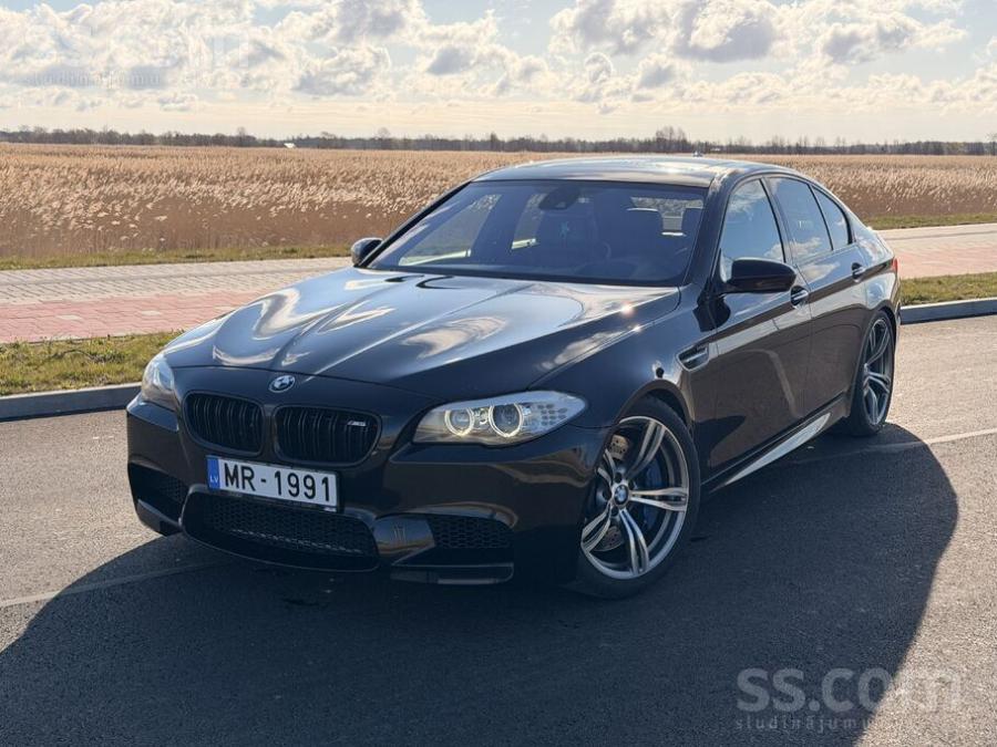 Черный БМВ М5 2012 в Лиепая, объемом двигателя 4.40 л и пробегом 202 тыс. км за 29000 €, фото 3 на AUTOMOTO.COM.LV
