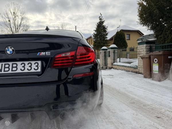 Черный БМВ М5 2013 в Каунас, объемом двигателя 4.40 л и пробегом 94 тыс. км за 29500 €, фото 11 на AUTOMOTO.COM.LV