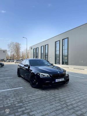 Черный БМВ М5 2013 в Вильнюс, объемом двигателя 4.40 л и пробегом 99 тыс. км за 27000 €, фото 5 на AUTOMOTO.COM.LV