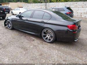 Black BMW M5 2013 in Klaipeda, with an engine capacity of 0.00 L and mileage of 83 thousand km for 9600 €, photo 4 on AUTOMOTO.COM.LV