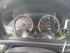 Black BMW M5 2013 in Klaipeda, with an engine capacity of 0.00 L and mileage of 83 thousand km for 9600 €, photo 8 on AUTOMOTO.COM.LV