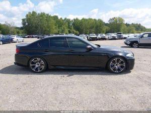 Black BMW M5 2013 in Klaipeda, with an engine capacity of 0.00 L and mileage of 83 thousand km for 9600 €, photo 15 on AUTOMOTO.COM.LV