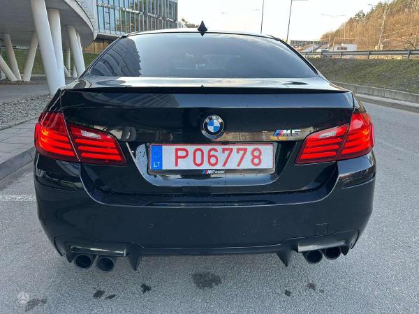 Melns BMW M5 2014 Viļņa, ar dzinēja tilpumu 4.40 L un nobraukumu 78 tūkst. km par 31950 €, foto 4 vietnē AUTOMOTO.COM.LV