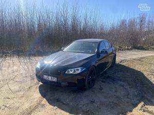 Black BMW M5 2014 in Vilnius, with an engine capacity of 4.40 L and mileage of 96 thousand km for 40000 €, photo 3 on AUTOMOTO.COM.LV