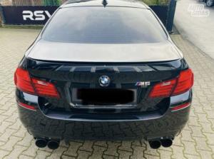 Black BMW M5 2014 in Vilnius, with an engine capacity of 4.40 L and mileage of 96 thousand km for 40000 €, photo 17 on AUTOMOTO.COM.LV