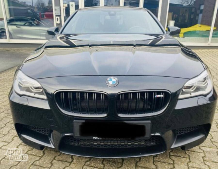 Black BMW M5 2014 in Vilnius, with an engine capacity of 4.40 L and mileage of 96 thousand km for 40000 €, photo 19 on AUTOMOTO.COM.LV