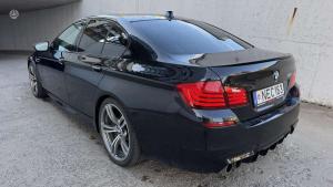 Black BMW M5 2014 in Ukmerge, with an engine capacity of 4.40 L and mileage of 148 thousand km for 24500 €, photo 6 on AUTOMOTO.COM.LV