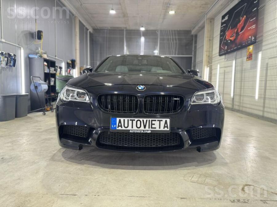 Melns BMW M5 2016 Rīga, ar dzinēja tilpumu 4.40 L un nobraukumu 167 tūkst. km par 34485 €, foto 7 vietnē AUTOMOTO.COM.LV