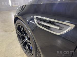 Melns BMW M5 2016 Rīga, ar dzinēja tilpumu 4.40 L un nobraukumu 167 tūkst. km par 34485 €, foto 12 vietnē AUTOMOTO.COM.LV