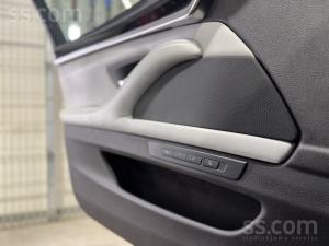 Melns BMW M5 2016 Rīga, ar dzinēja tilpumu 4.40 L un nobraukumu 167 tūkst. km par 34485 €, foto 17 vietnē AUTOMOTO.COM.LV