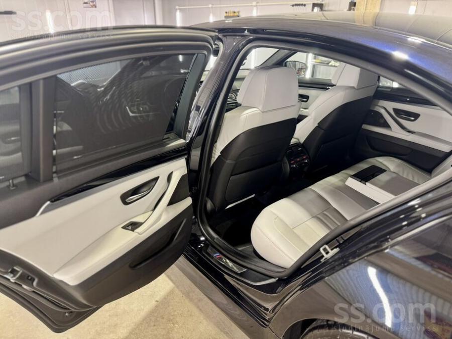 Melns BMW M5 2016 Rīga, ar dzinēja tilpumu 4.40 L un nobraukumu 167 tūkst. km par 34485 €, foto 19 vietnē AUTOMOTO.COM.LV