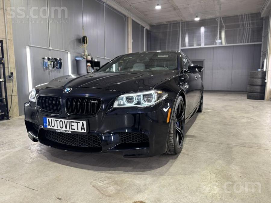 Melns BMW M5 2016 Rīga, ar dzinēja tilpumu 4.40 L un nobraukumu 167 tūkst. km par 34485 €, foto 32 vietnē AUTOMOTO.COM.LV